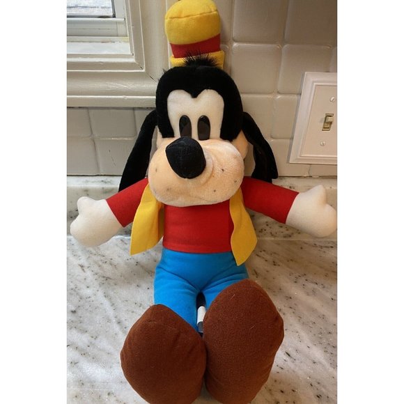 Disney | Toys | New Tags Vintage The Disney Channel Goofy Plush Doll ...